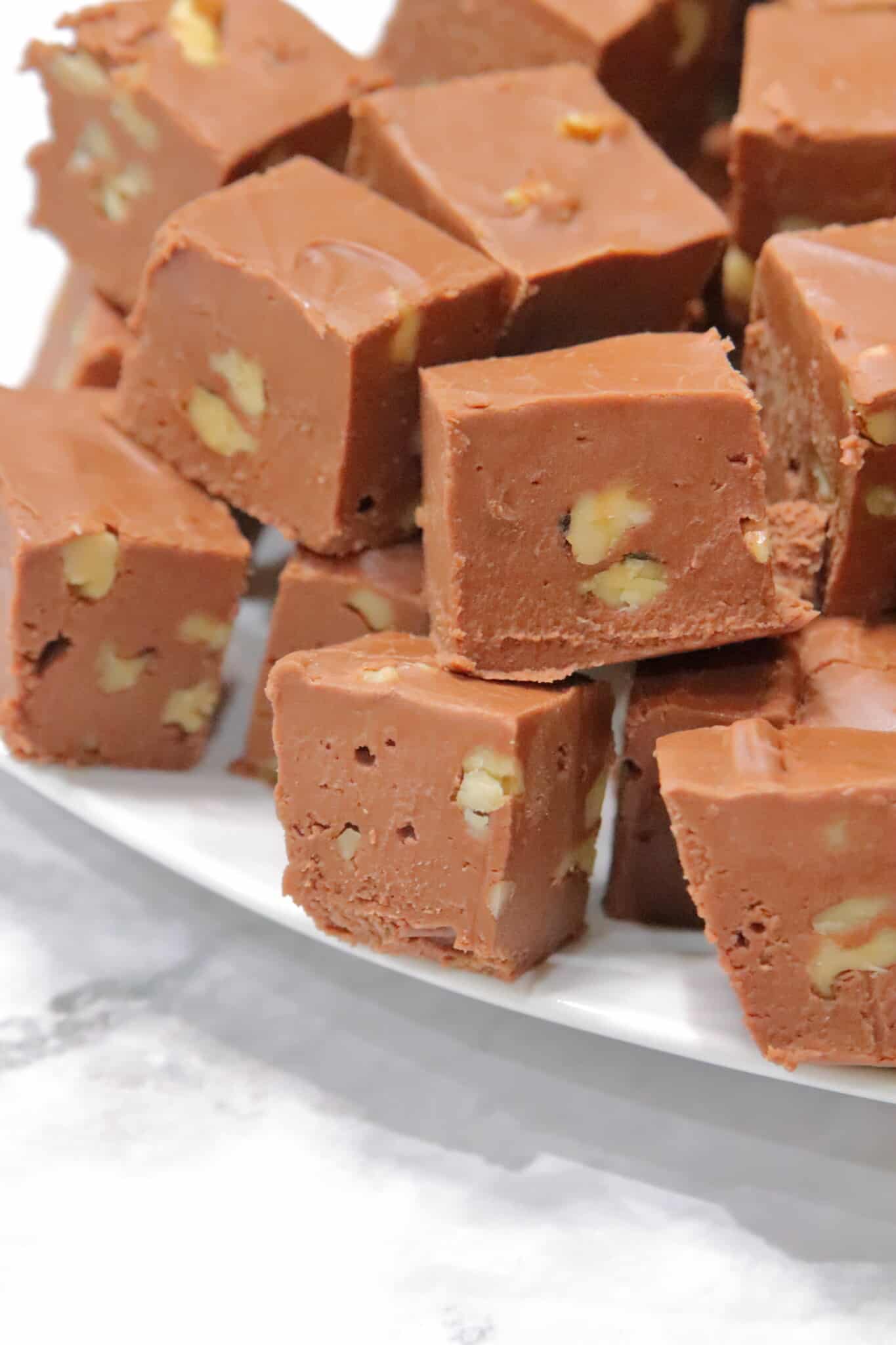 Classic Marshmallow Fluff Fudge | System of a Brown