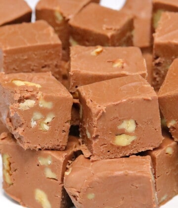 Classic Marshmallow Fluff Fudge | System of a Brown